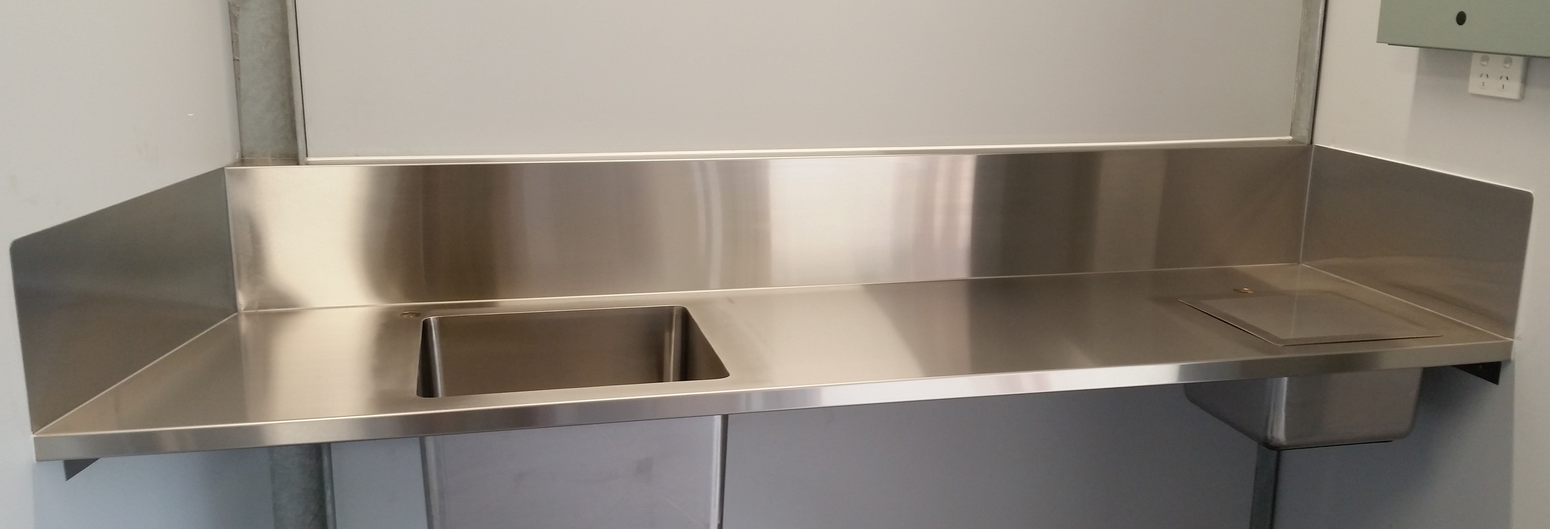 Benchtop 842 - Marcia Street Fabrication